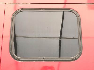 2010 Peterbilt 387 Sleeper Window For Sale | Council Bluffs, IA ...