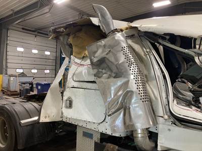 Kenworth Truck Sleepers For Sale | MyLittleSalesman.com