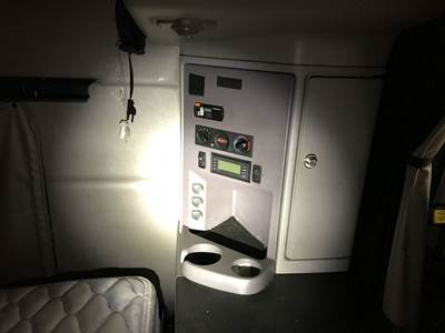 2014 Peterbilt 579 Sleeper For Sale | Des Moines, IA | 25726762 ...