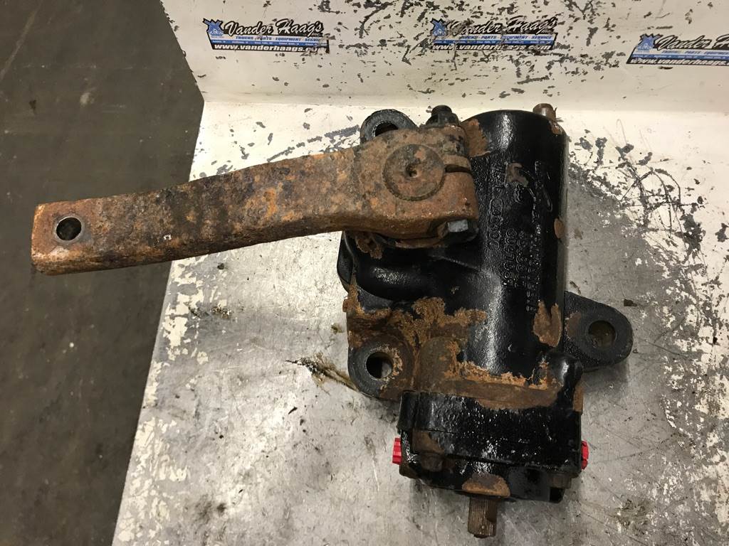 1995 TRW/ROSS TAS402297 Steering Gear / Rack for a Freightliner FL70 ...