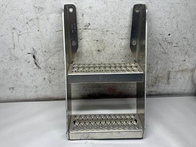 Semi-Truck Steps (Frame, Fuel Tank, Fairing, etc) | MyLittleSalesman.com