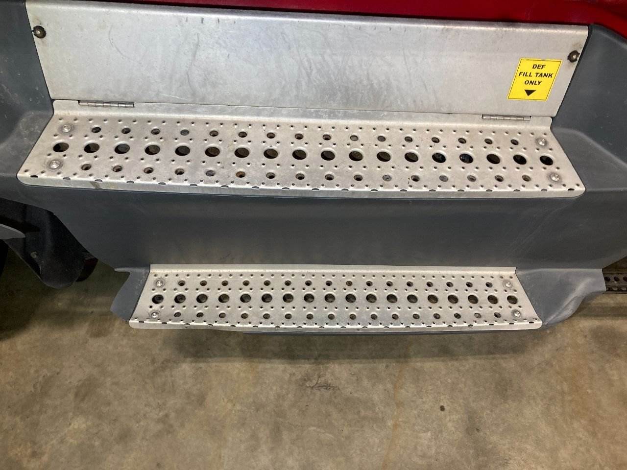 2015 Freightliner Cascadia Step For Sale | Sioux Falls, SD | 25405111 ...