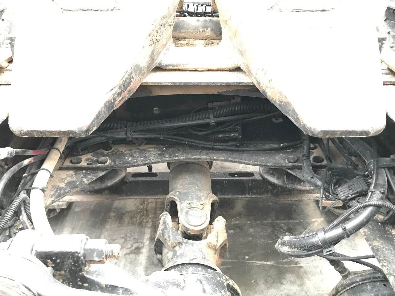 1999 Volvo VNM Suspension Crossmember / K-Frame For Sale | Council ...