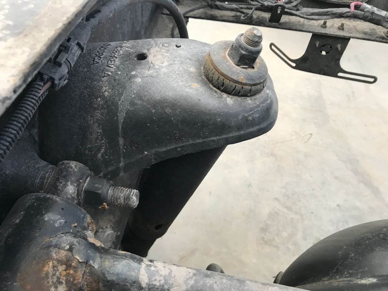 2017 (Used) Peterbilt 579 Model: Top Shock Mount For Sale | Council ...