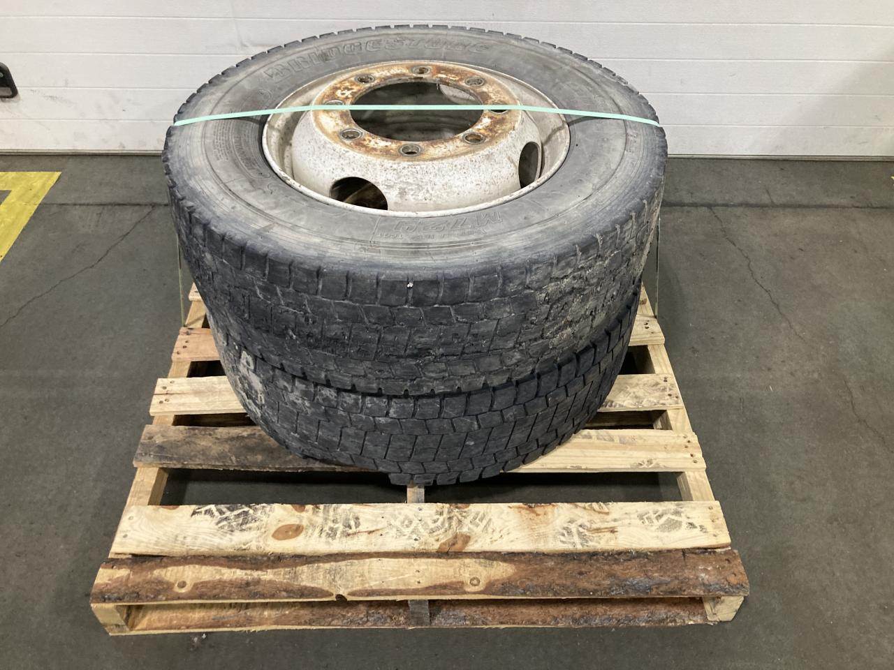 2005 PILOT 19.5 STEEL Tire & Rim for a International 4300 For Sale ...