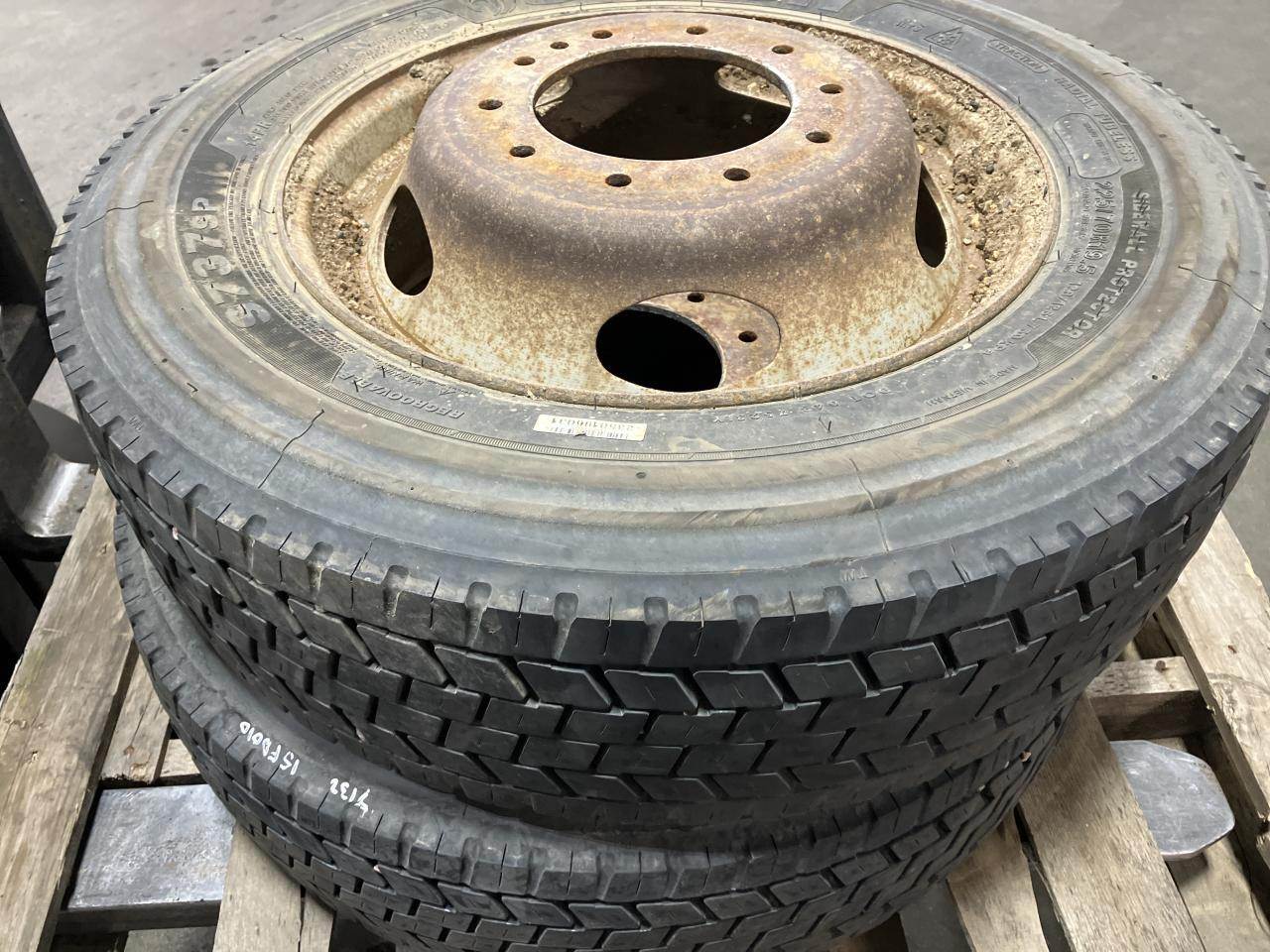 2015 PILOT 19.5 STEEL Tire & Rim for a Ford F550 Super Duty For Sale ...