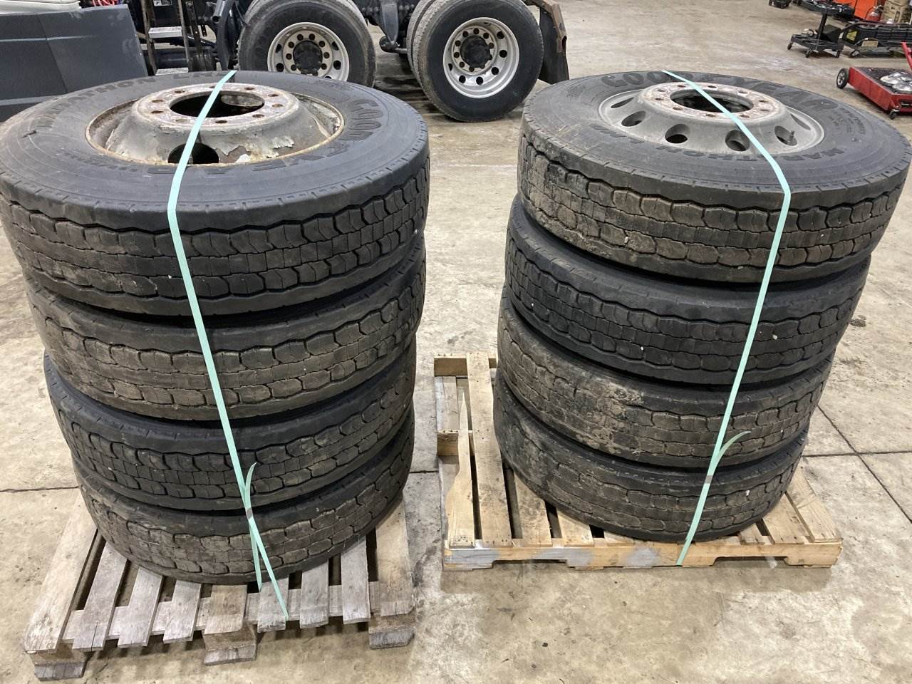 2007 PILOT 22.5 ALUM Tire & Rim for a International 9400 For Sale | Winimac, IN ...