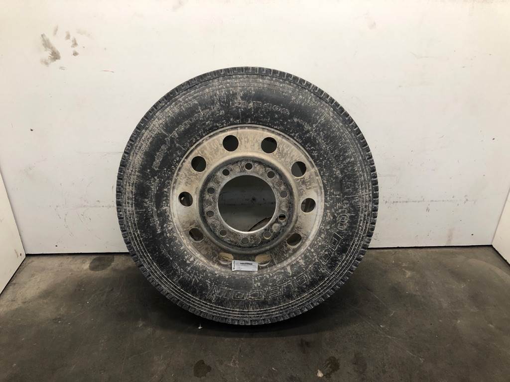 2016 PILOT 22.5 ALUM Tire & Rim for a Freightliner Cascadia For Sale | Council Bluffs, IA ...