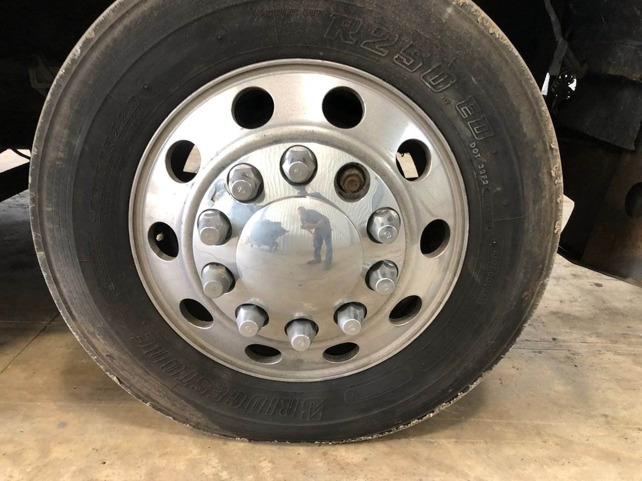 2001 PILOT 22.5 ALUM Tire & Rim for a Freightliner FLD120 Classic For Sale | Winimac, IN ...