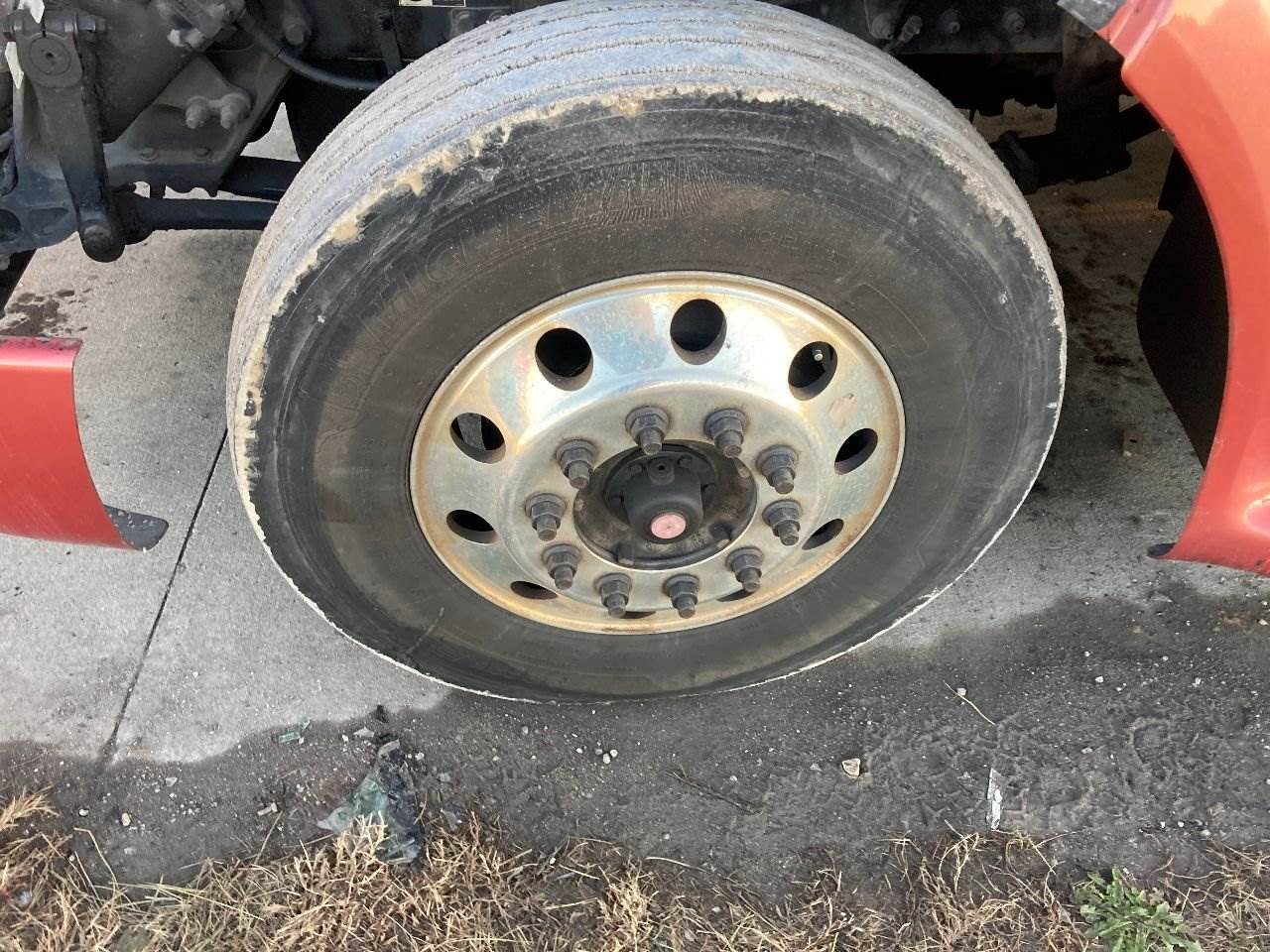 2016 PILOT 22.5 ALUM Tire & Rim for a Peterbilt 587 For Sale | Kansas ...