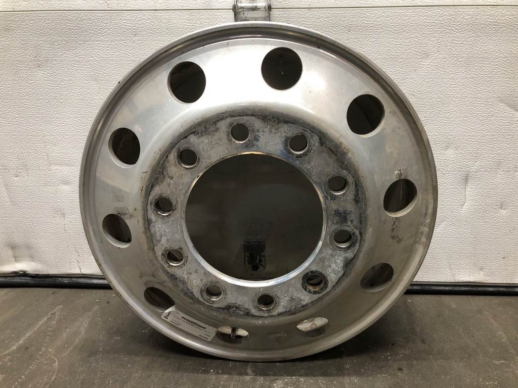 2022 PILOT 22.5 ALUM Tire & Rim for a Freightliner Cascadia For Sale | Council Bluffs, IA ...