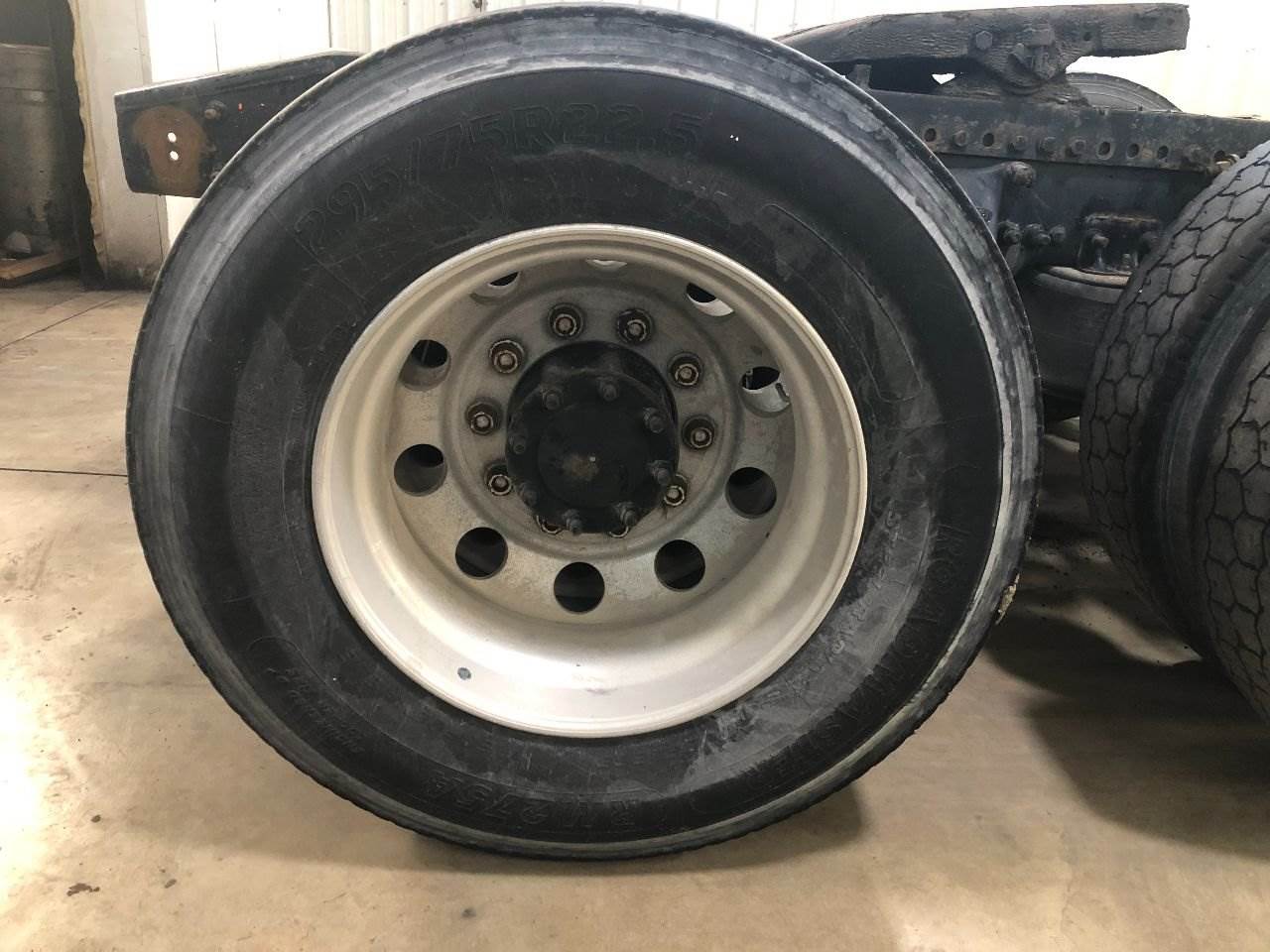 2009 PILOT 22.5 ALUM Tire & Rim for a Freightliner Columbia 120 For Sale | Winimac, IN ...