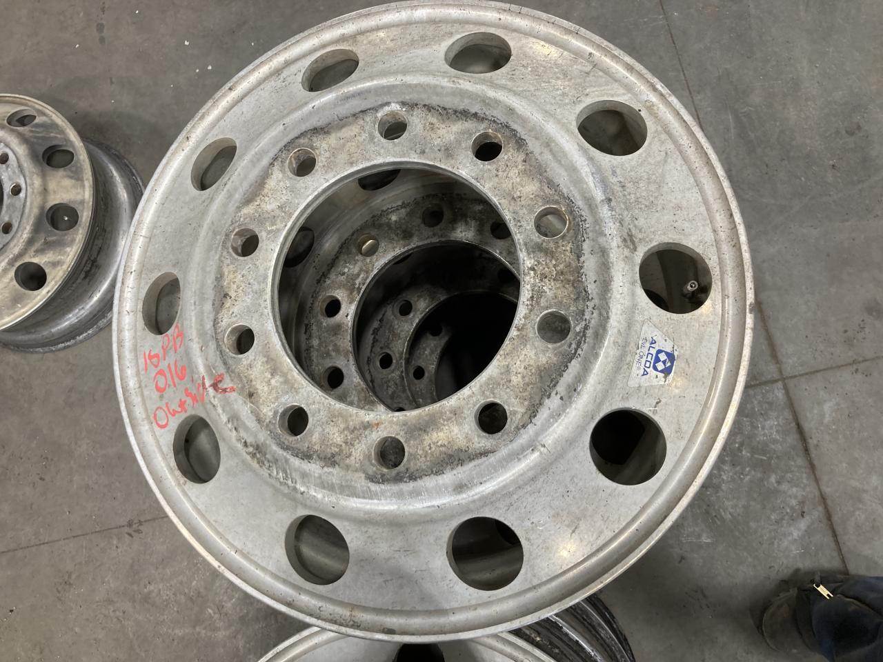 2018 PILOT 22.5 ALUM Tire & Rim for a Peterbilt 579 For Sale | Spencer, IA | 25587383 ...