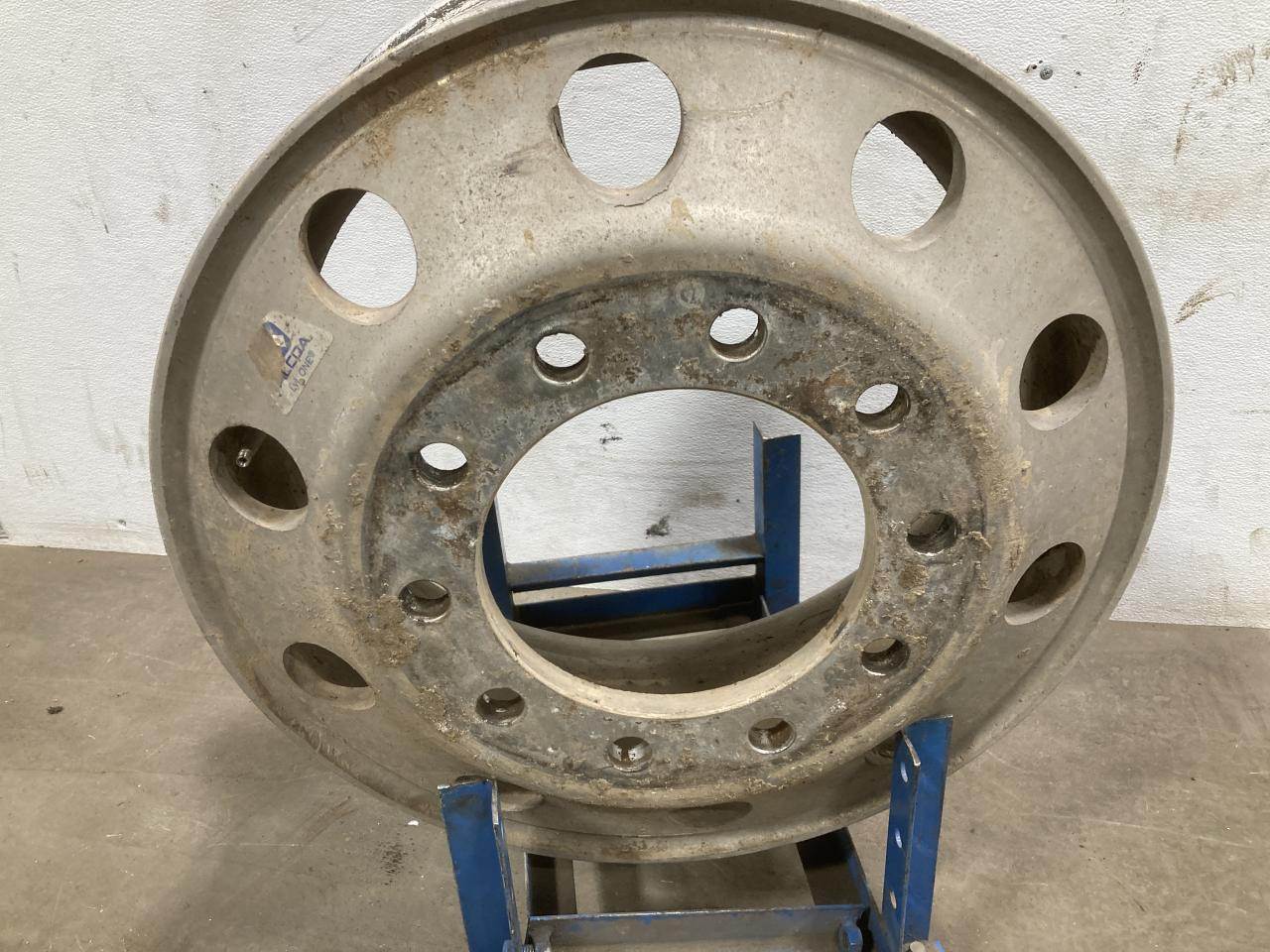 2015 PILOT 22.5 ALUM Tire & Rim for a Caterpillar CT660 For Sale | Sioux Falls, SD | 25590795 ...