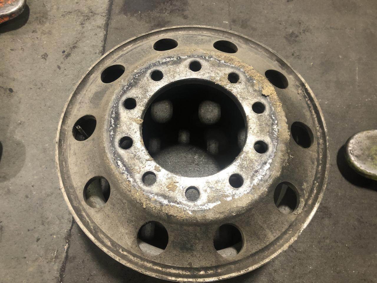 2014 PILOT 22.5 ALUM Tire & Rim for a Kenworth T660 For Sale | Kansas ...