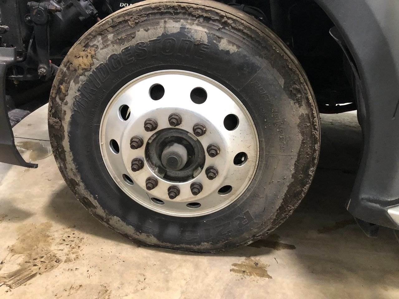 2015 PILOT 22.5 ALUM Tire & Rim for a Kenworth T680 For Sale | Winimac, IN | 25545400 ...