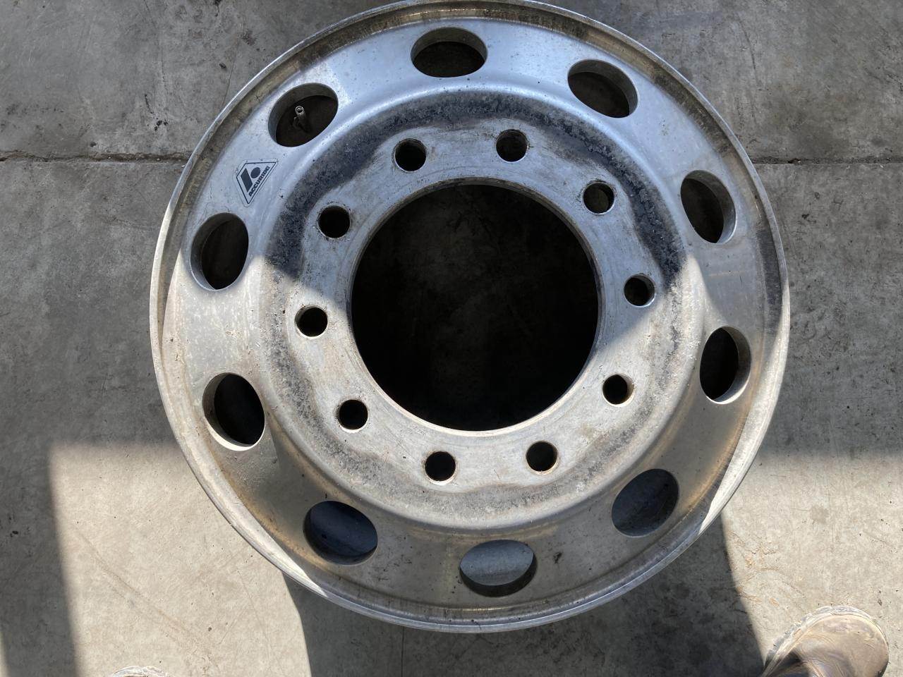 2019 PILOT 22.5 ALUM Tire & Rim for a Freightliner Cascadia For Sale ...