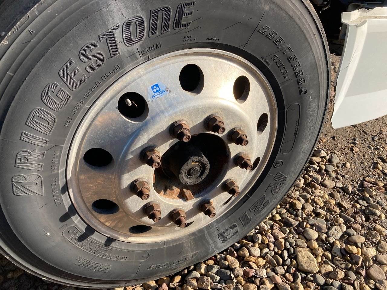 2015 PILOT 22.5 ALUM Tire & Rim for a Volvo VNL For Sale | Spencer, IA | 25608669 ...