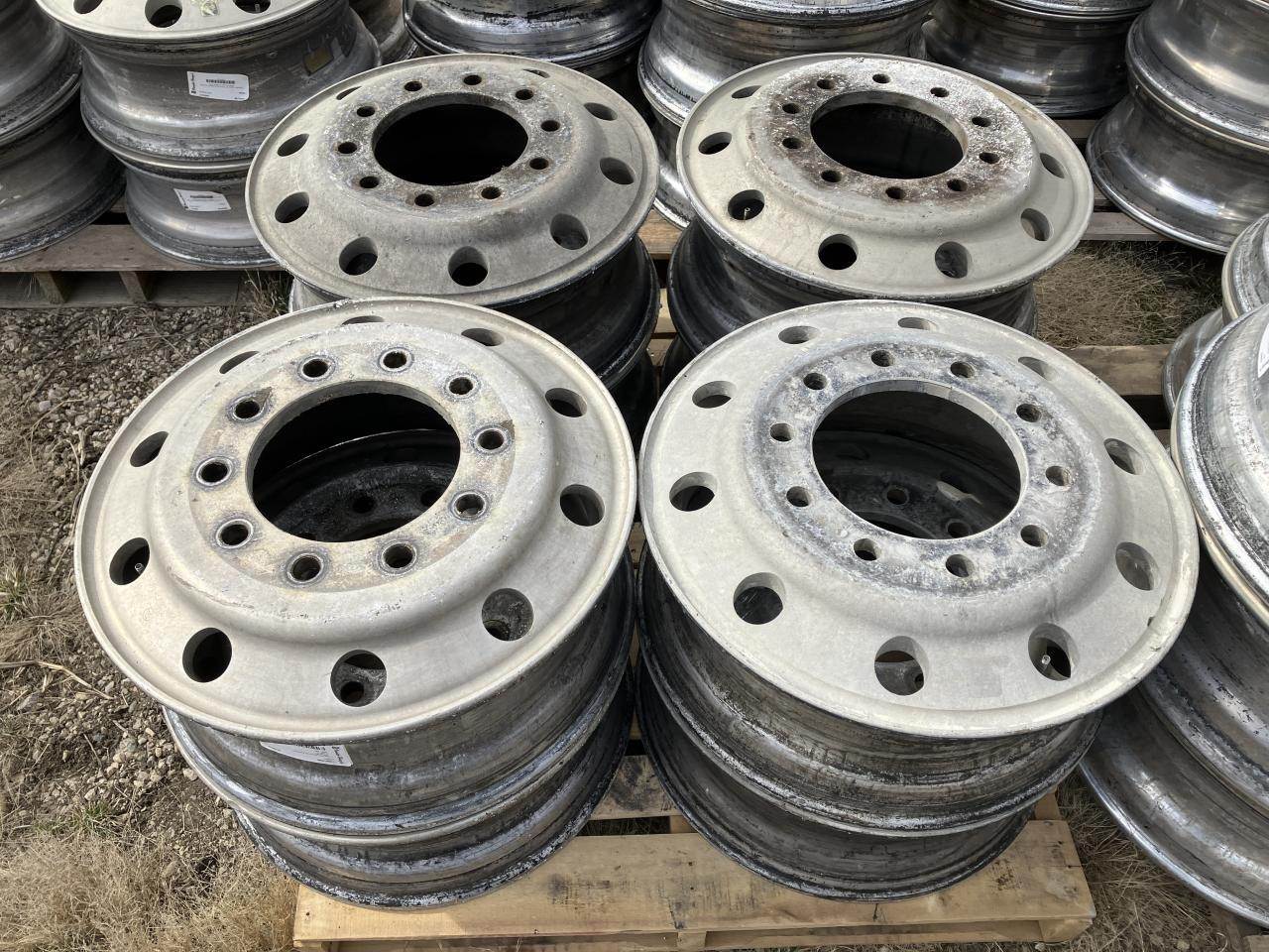 1990 PILOT 22.5 ALUM Tire & Rim for a Freightliner FLD120 For Sale ...