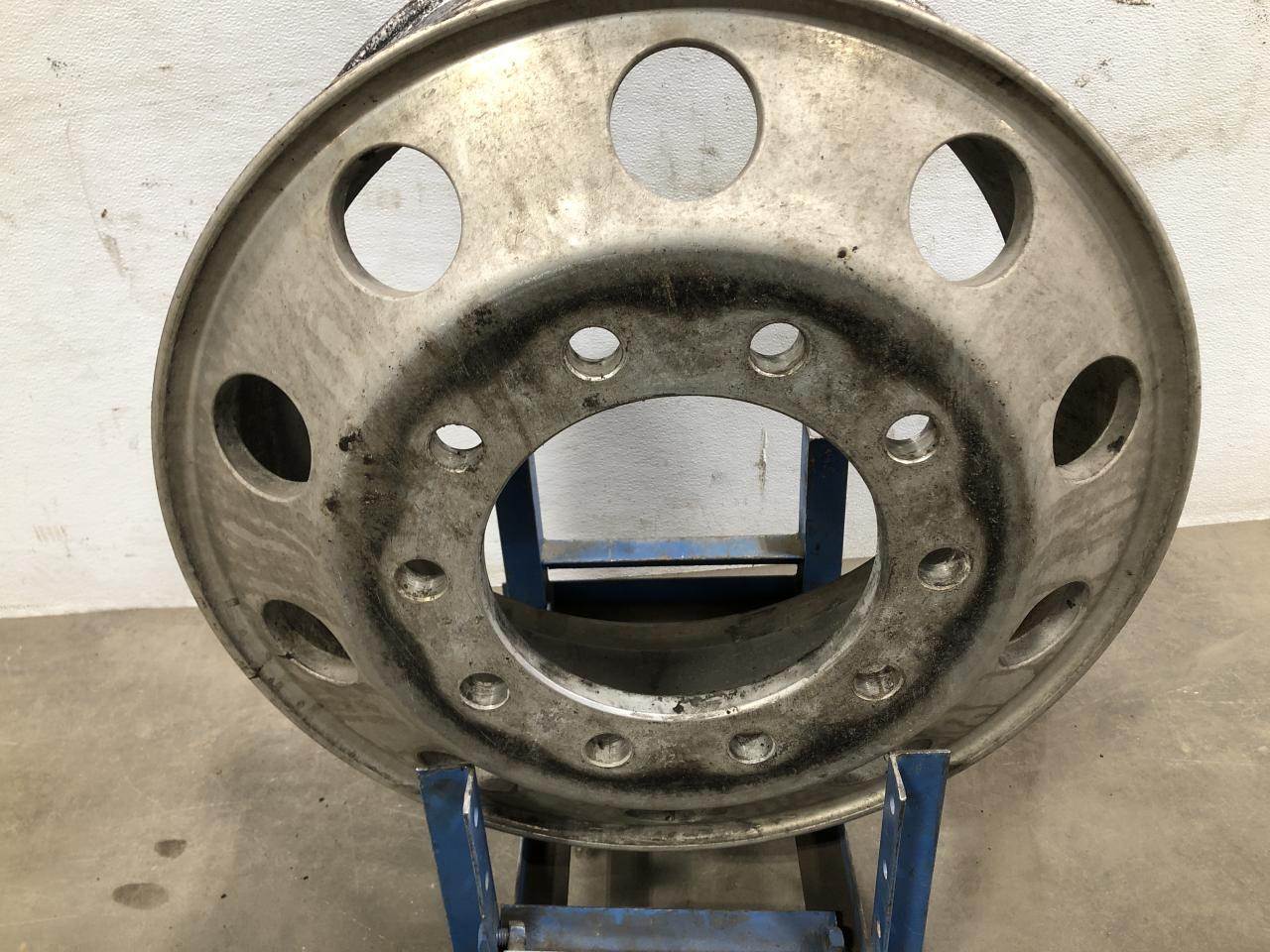 2016 PILOT 22.5 ALUM Tire & Rim for a Freightliner Cascadia For Sale | Sioux Falls, SD ...