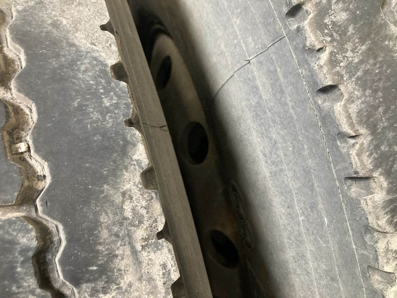 2016 PILOT 22.5 ALUM Tire & Rim for a Freightliner Cascadia For Sale | Winimac, IN | 25618153 ...