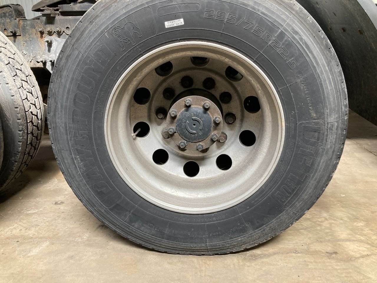 2014 PILOT 22.5 ALUM Tire & Rim for a Freightliner Cascadia For Sale | Winimac, IN | 25621779 ...