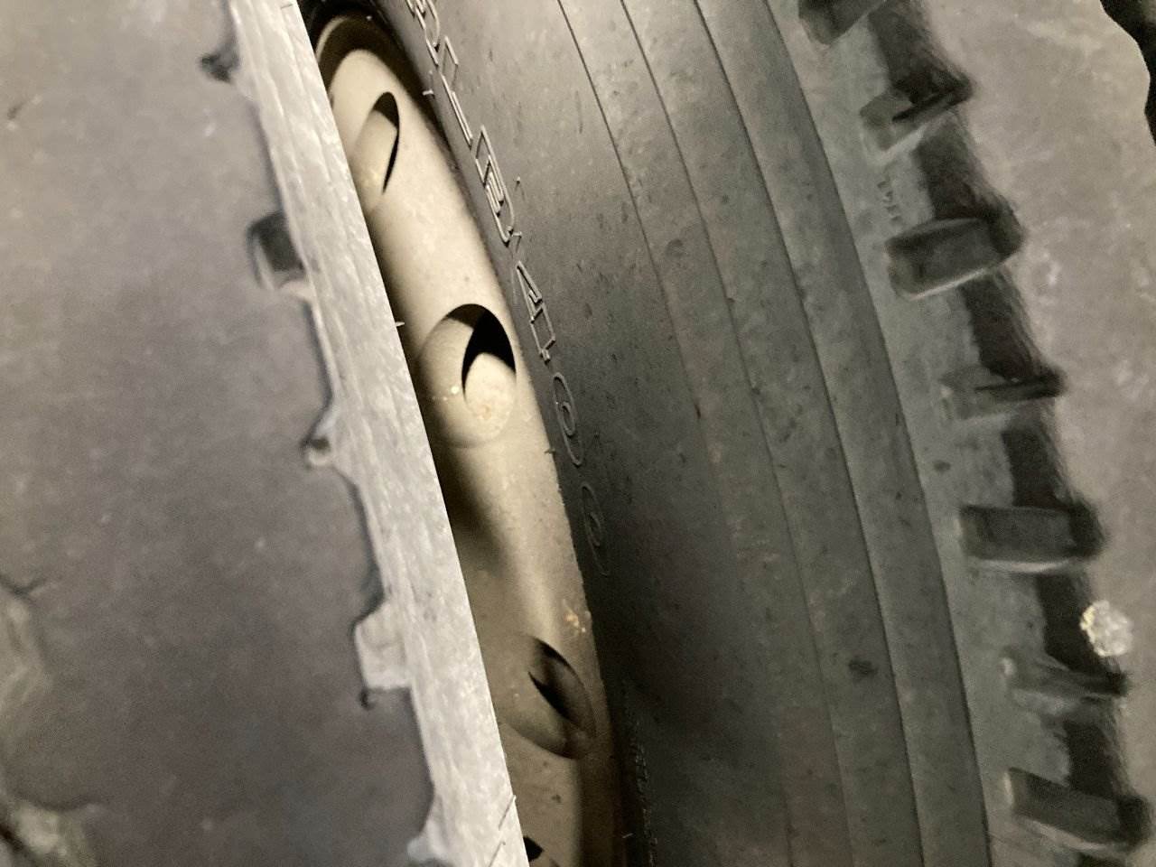 2016 PILOT 22.5 ALUM Tire & Rim for a Freightliner Cascadia For Sale | Winimac, IN | 25622421 ...