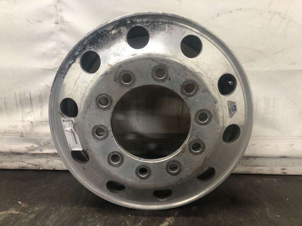 2017 PILOT 22.5 ALUM Tire & Rim for a Mack Cxu For Sale | Council Bluffs, IA | 25640301 ...