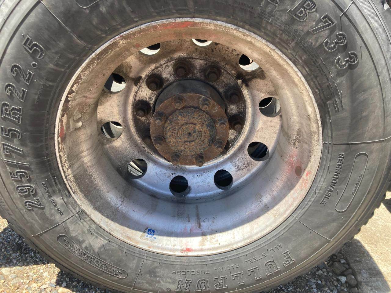 2007 PILOT 22.5 ALUM Tire & Rim for a Peterbilt 387 For Sale | Spencer, IA | 25654412 ...