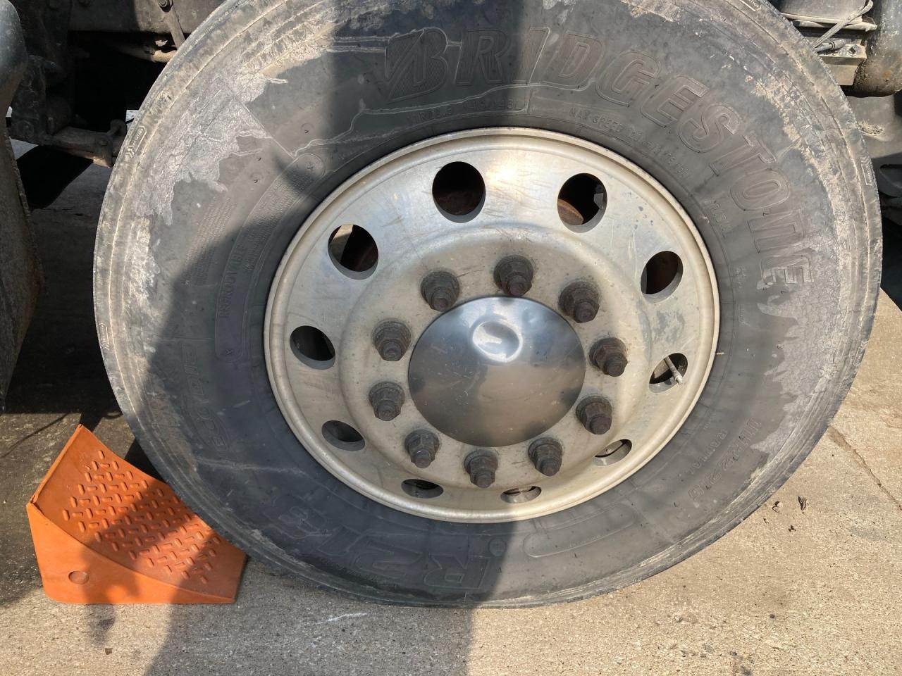 2007 PILOT 22.5 ALUM Tire & Rim for a Kenworth T600 For Sale | Spencer, IA | 25661454 ...