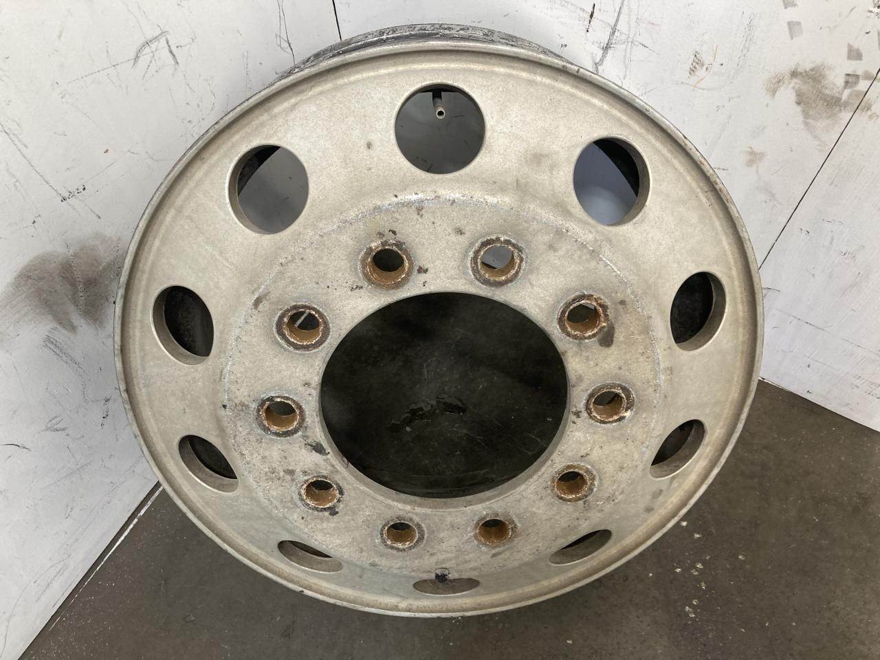 2013 PILOT 22.5 ALUM Tire & Rim for a Freightliner Cascadia For Sale | Sioux Falls, SD ...