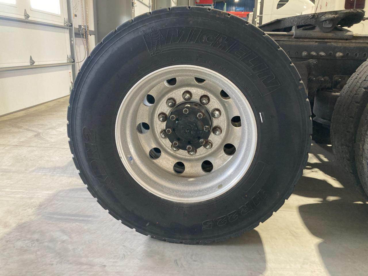 2021 PILOT 22.5 ALUM Tire & Rim for a Freightliner Cascadia For Sale | Winimac, IN | 25663008 ...