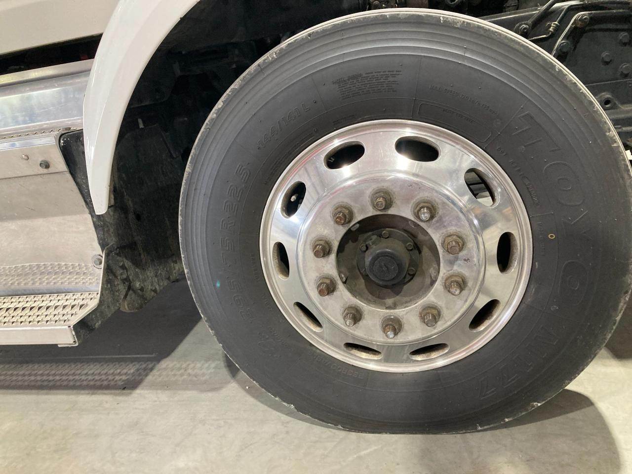 2017 PILOT 22.5 ALUM Tire & Rim for a Peterbilt 579 For Sale | Winimac, IN | 25663366 ...