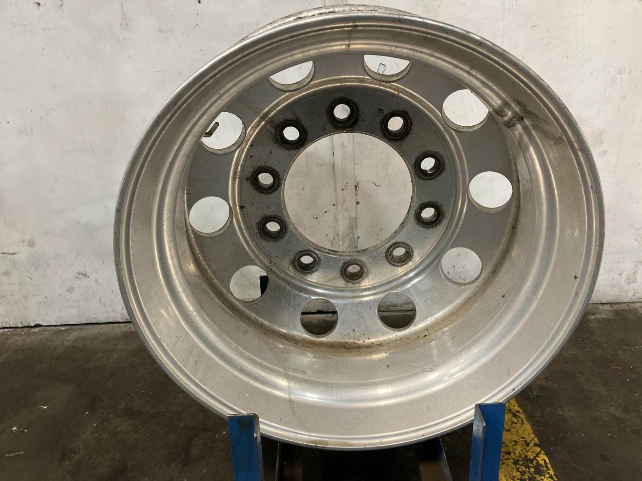 2016 PILOT 22.5 ALUM Tire & Rim for a Freightliner Cascadia For Sale | Sioux Falls, SD ...