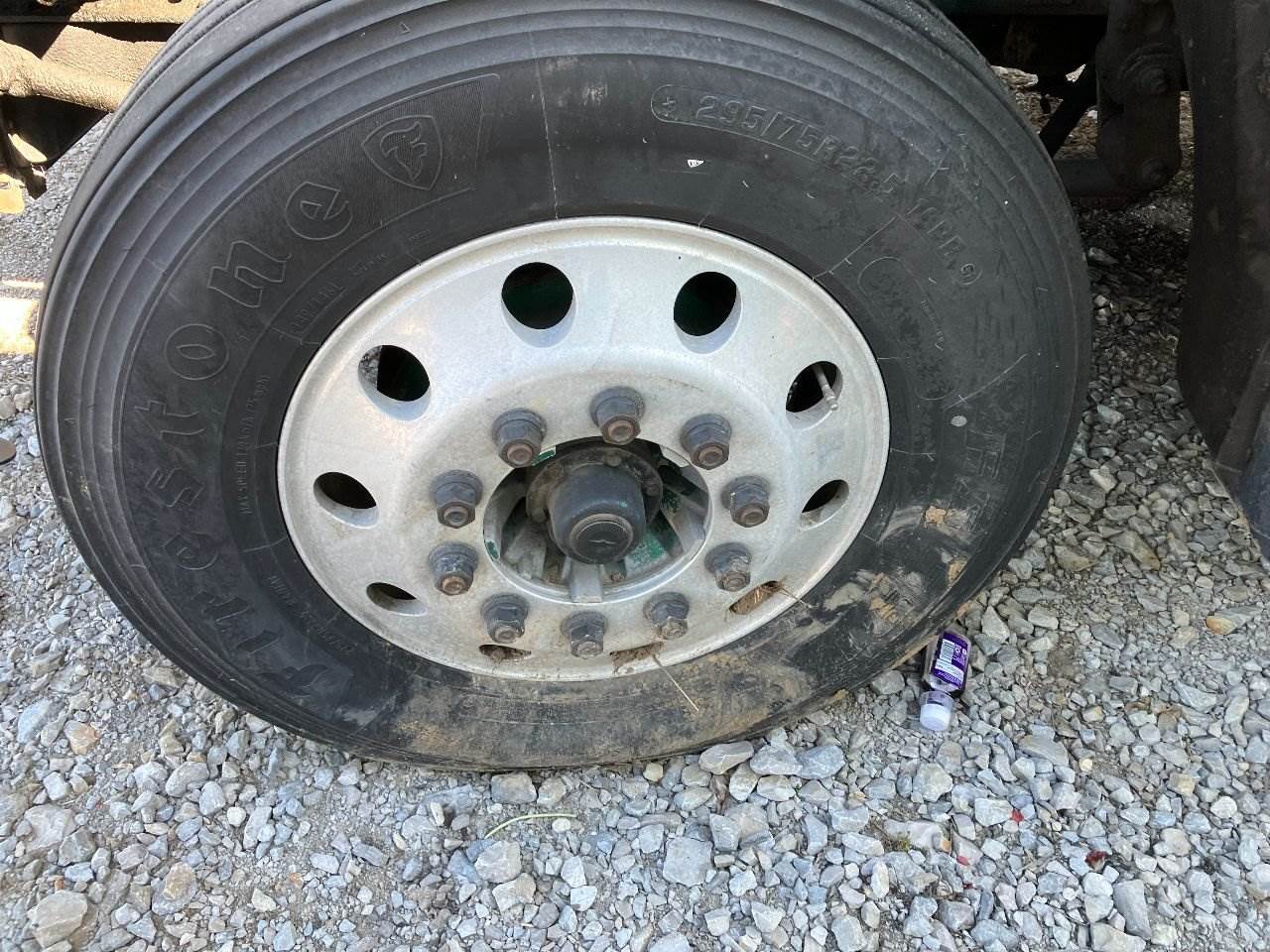 2007 PILOT 22.5 ALUM Tire & Rim for a Freightliner Columbia 120 For Sale | Des Moines, IA ...