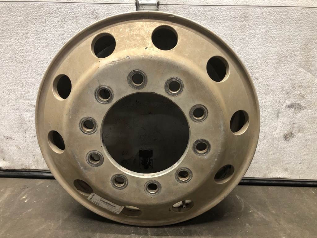 2005 PILOT 22.5 ALUM Tire & Rim for a Freightliner Columbia 120 For Sale | Council Bluffs, IA ...