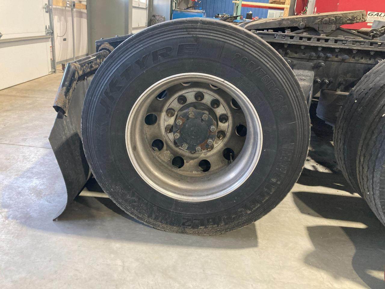 2019 PILOT 22.5 ALUM Tire & Rim for a Freightliner Cascadia For Sale | Winimac, IN | 25660638 ...