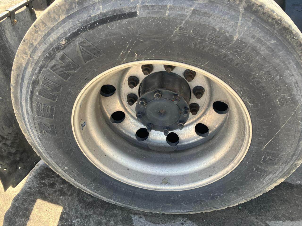 2018 PILOT 22.5 ALUM Tire & Rim for a Freightliner Cascadia For Sale | Des Moines, IA | 25667967 ...