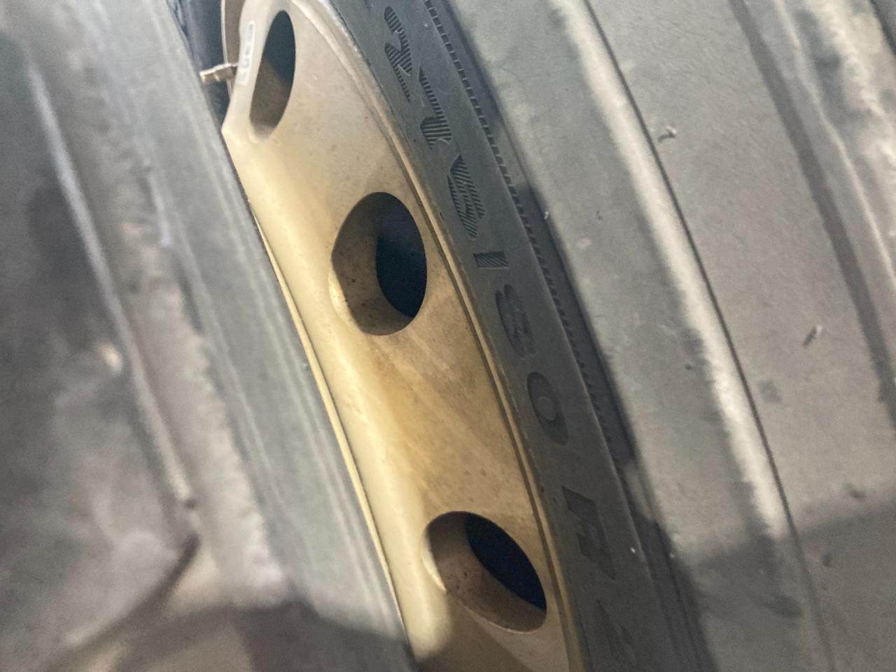 2017 PILOT 22.5 ALUM Tire & Rim for a Peterbilt 579 For Sale | Winimac, IN | 25688537 ...