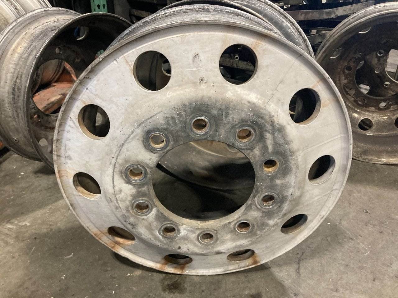 1999 PILOT 24.5 ALUM Tire & Rim for a Freightliner C120 Century For ...