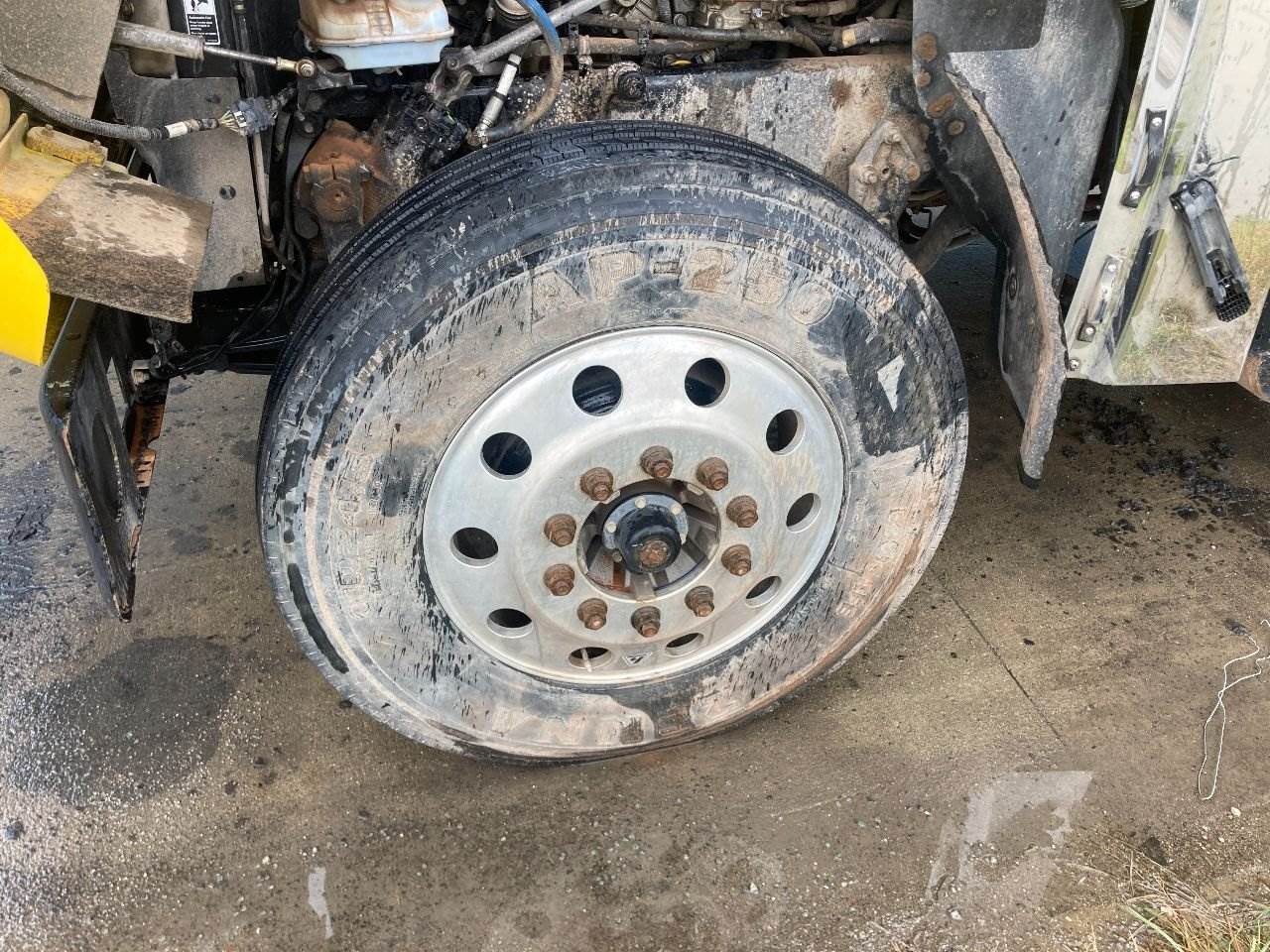 2020 PILOT 24.5 ALUM Tire & Rim for a Freightliner 122SD For Sale ...