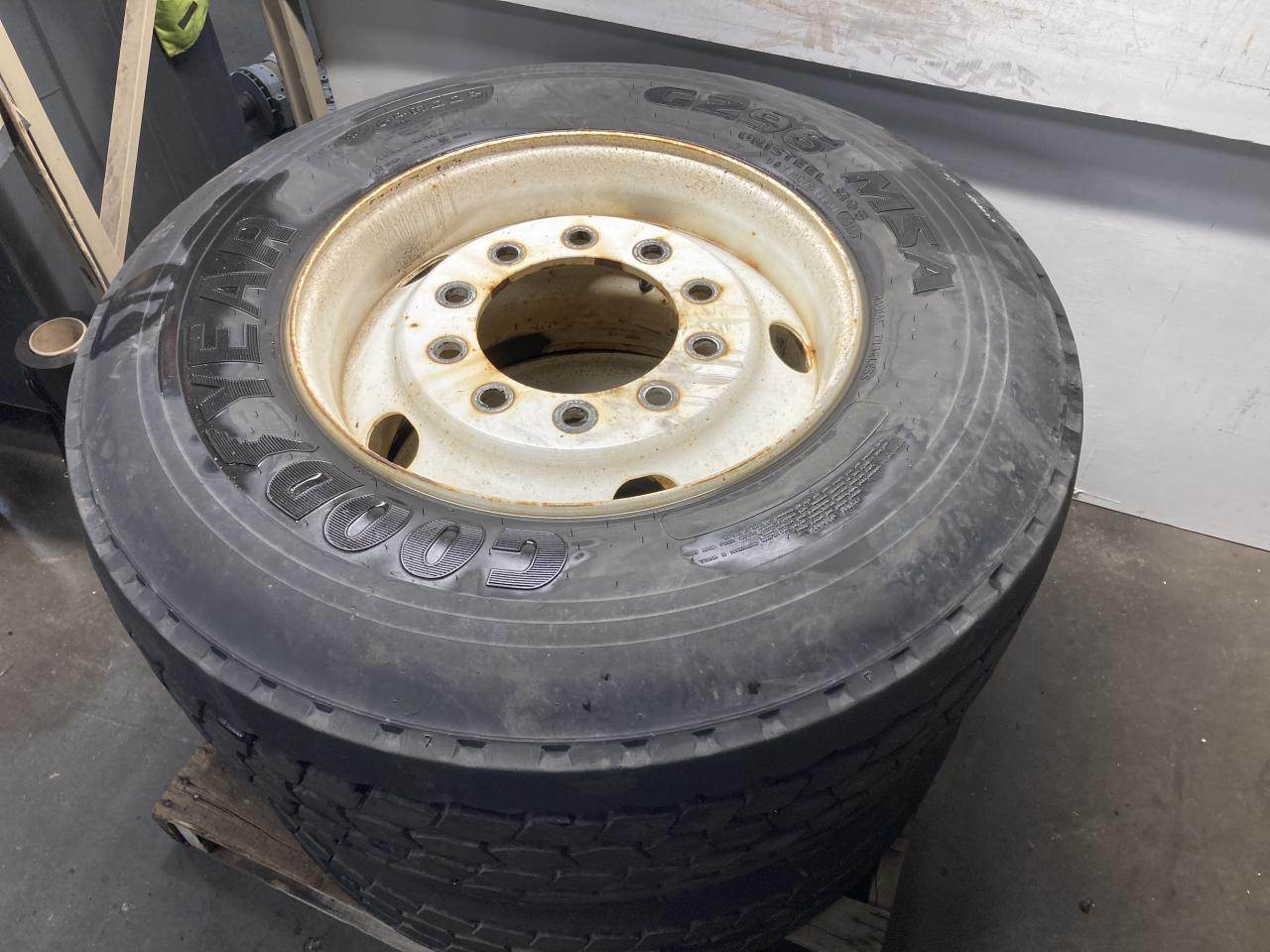 2008 PILOT SUPER SINGLE Tire & Rim for a International Workstar For ...