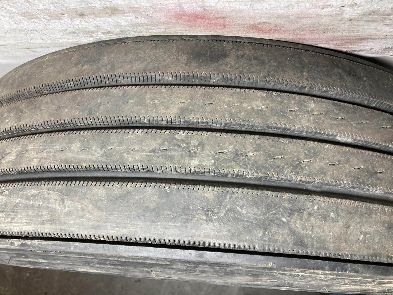 2017 Freightliner Cascadia Tire For Sale | Kansas City, MO | 25583793 ...