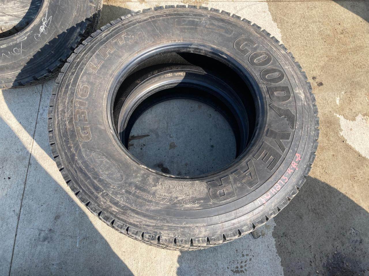 2013 Freightliner Cascadia Tire For Sale | Spencer, IA | 25662963 ...