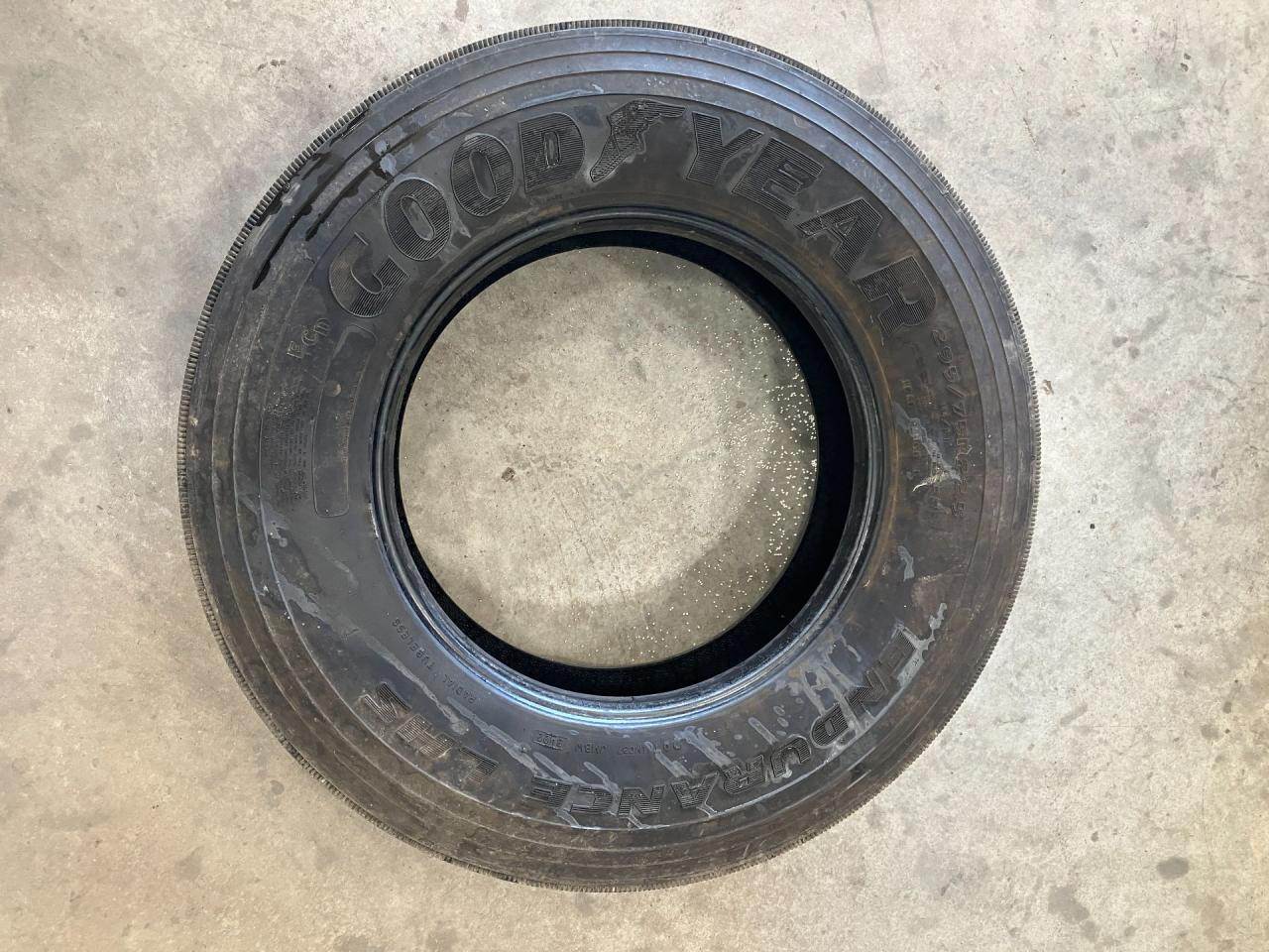 2016 Freightliner Cascadia Tire For Sale | Winimac, IN | 25668195 ...