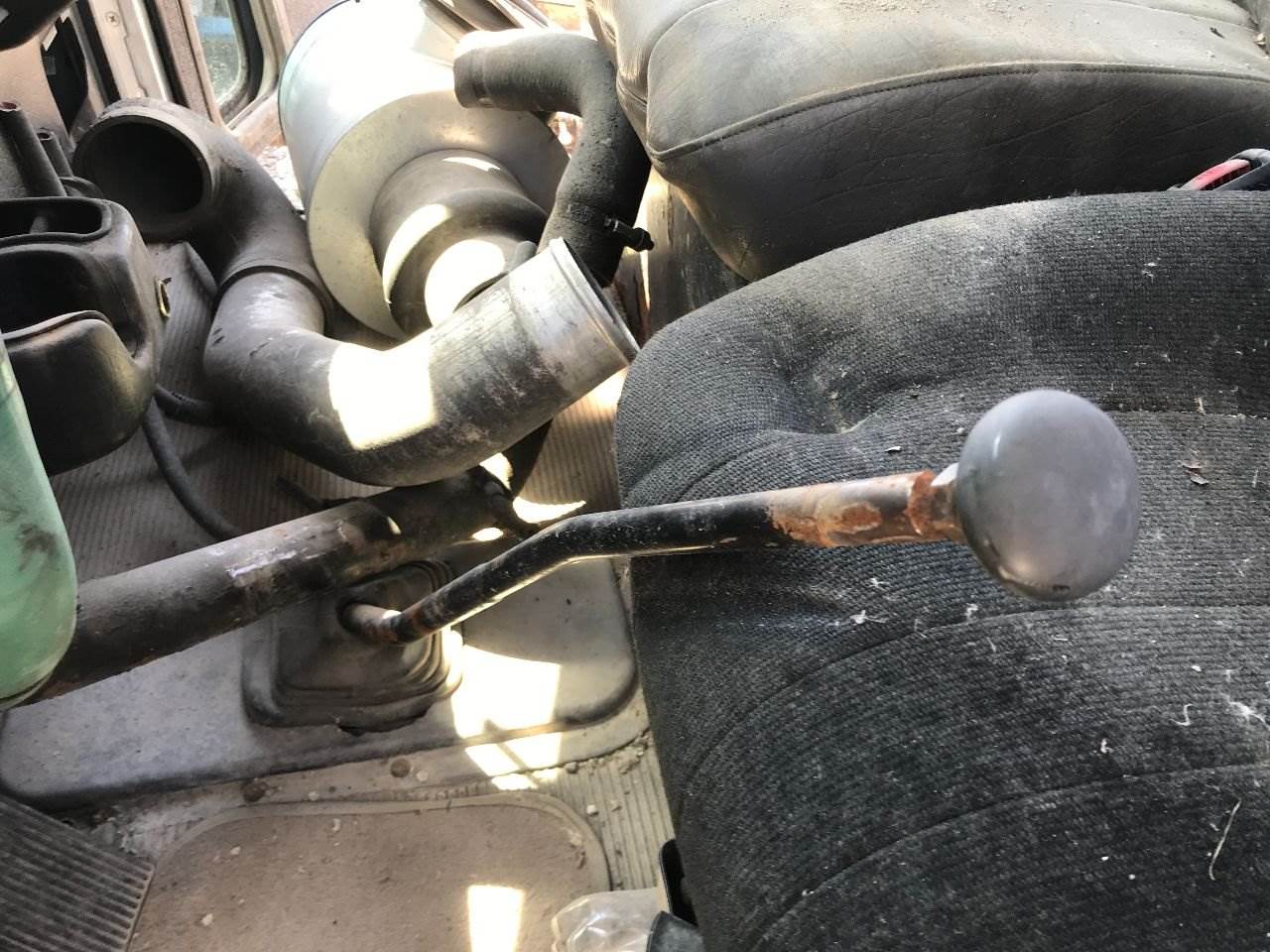2006 Eaton FSO8406A Transmission Shift Lever for a Peterbilt 335 For ...