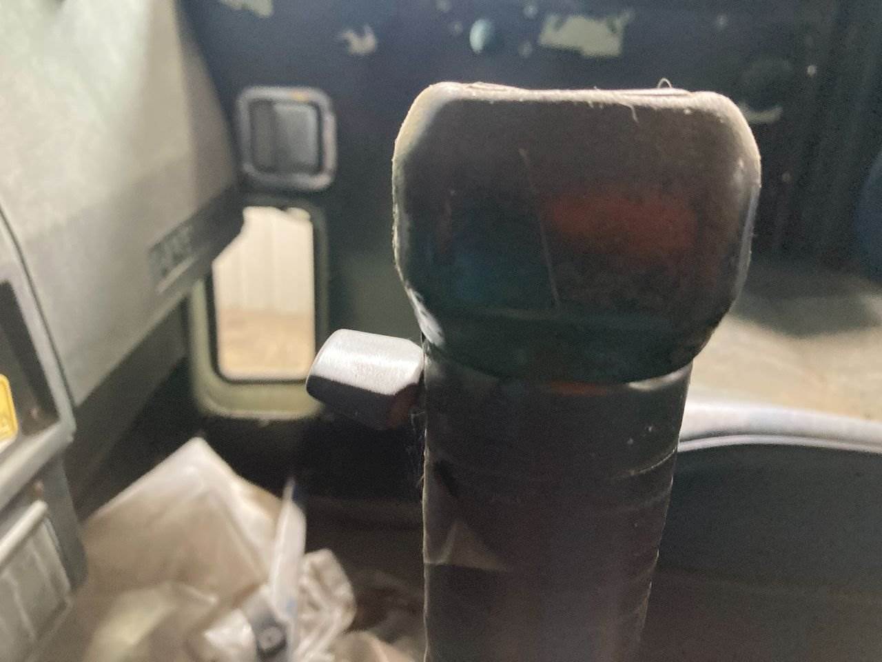 1999 Fuller RT11609A Transmission Shift Lever for a Kenworth T800 For ...