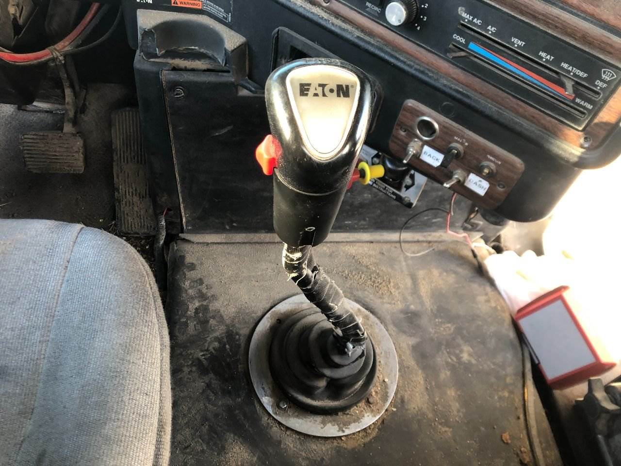 1999 Fuller RTLO16713A Transmission Shift Lever for a Freightliner ...