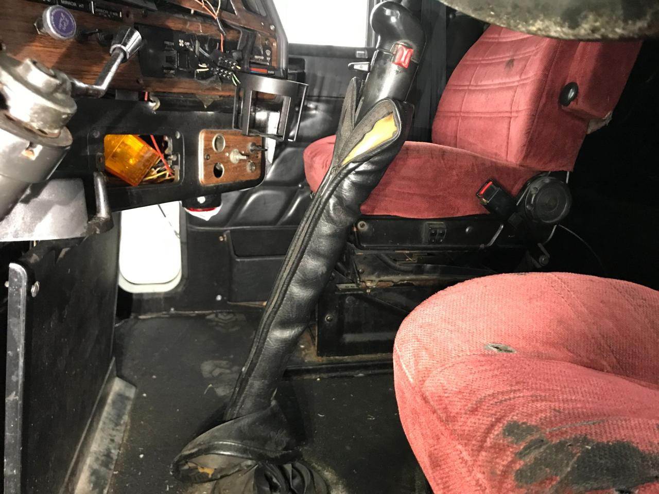 2001 Fuller RTLO18913A Transmission Shift Lever for a Freightliner ...
