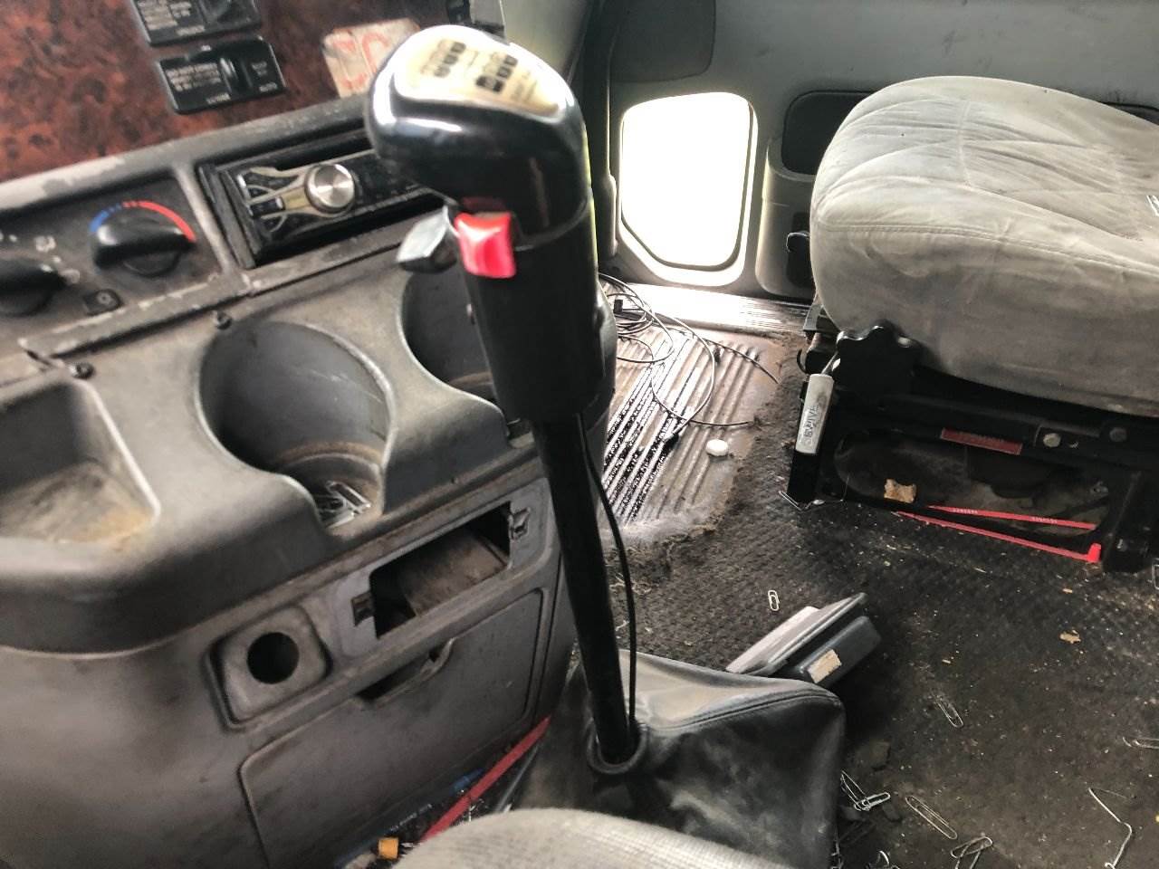 2007 Fuller RTLOC16909A-T2 Transmission Shift Lever for a Freightliner ...